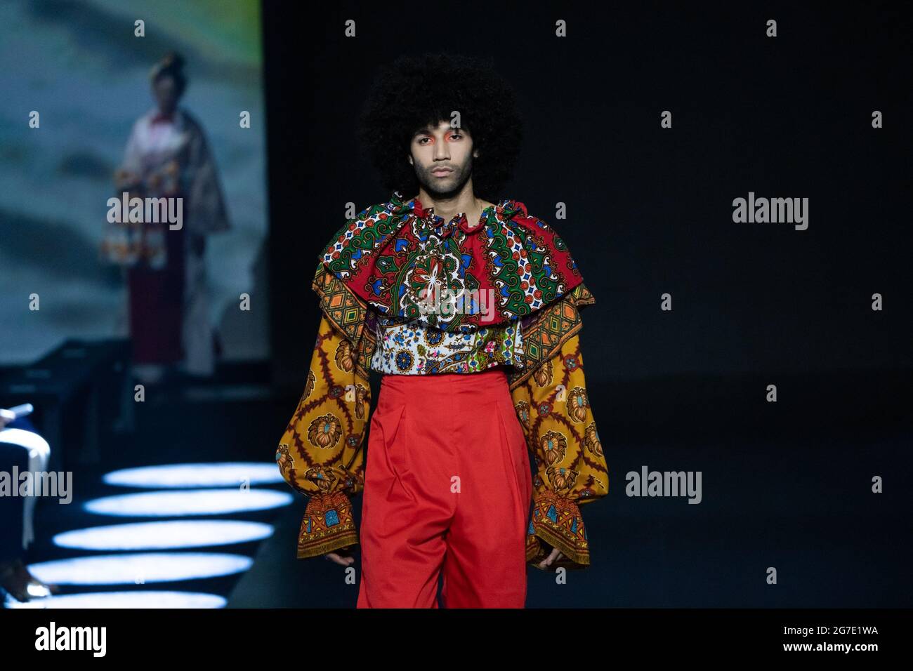 Roma - Models catwalk in Cinecittà Studios for AltaRoma 2021 Stock ...