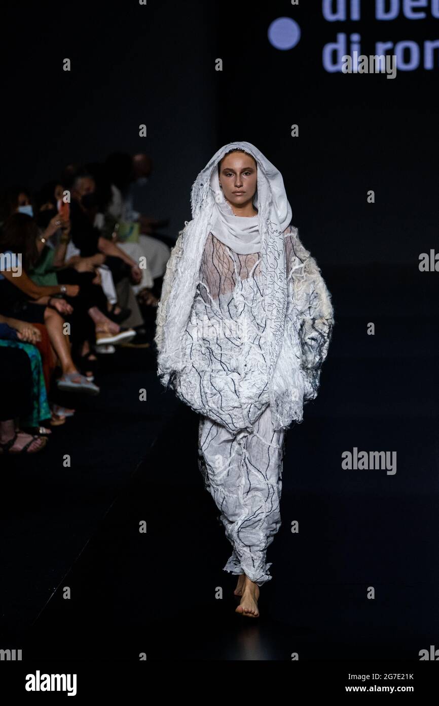 Roma - Models catwalk in Cinecittà Studios for AltaRoma 2021 Stock ...