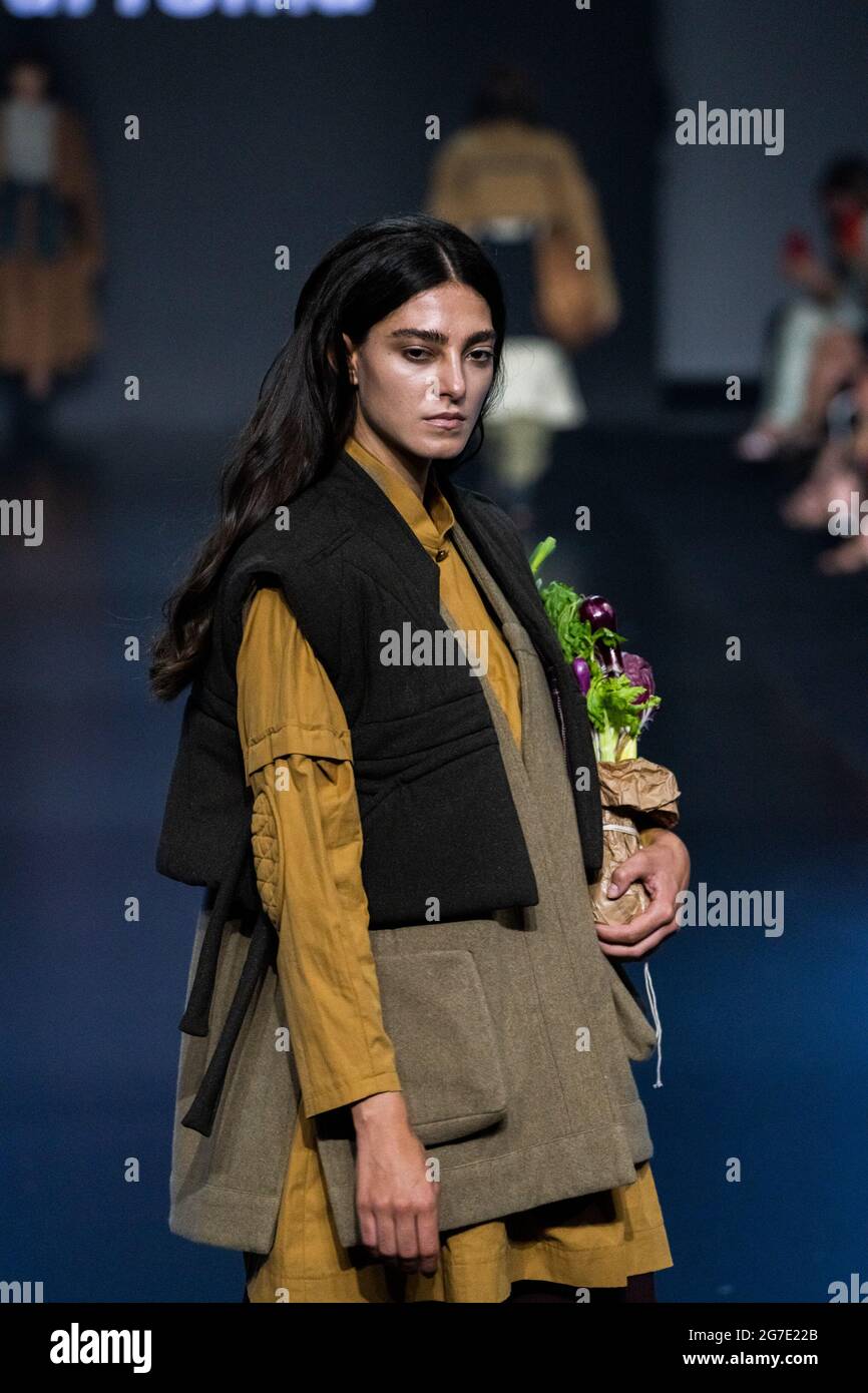 Roma - Models catwalk in Cinecittà Studios for AltaRoma 2021 Stock ...