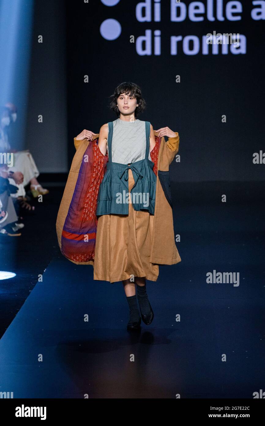 Roma - Models catwalk in Cinecittà Studios for AltaRoma 2021 Stock ...