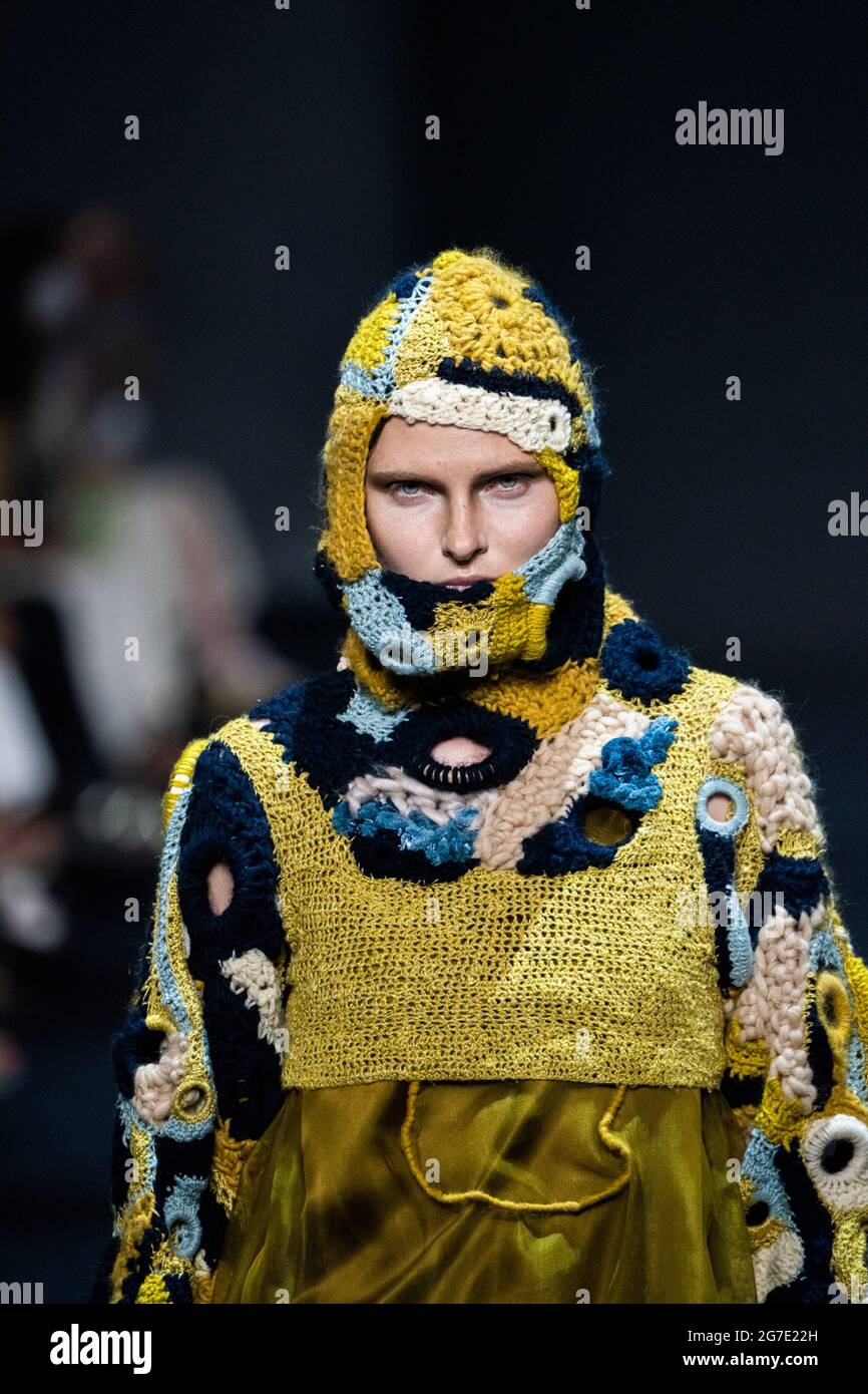 Roma - Models catwalk in Cinecittà Studios for AltaRoma 2021 Stock ...