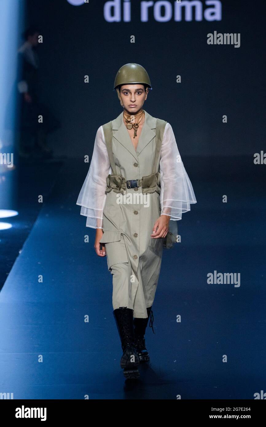 Roma - Models catwalk in Cinecittà Studios for AltaRoma 2021 Stock ...