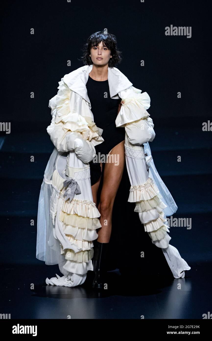 Roma - Models catwalk in Cinecittà Studios for AltaRoma 2021 Stock ...