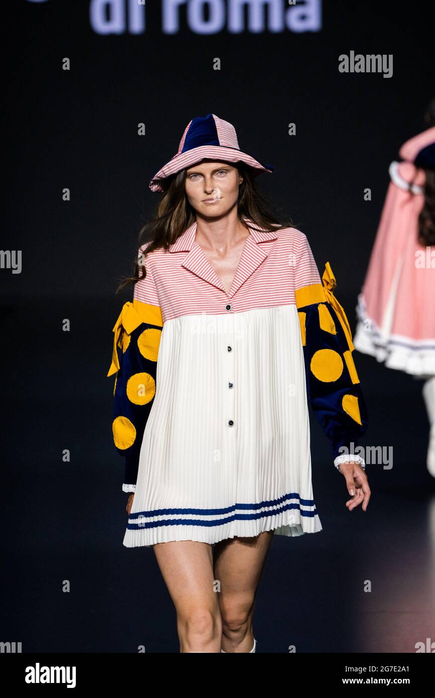 Roma - Models catwalk in Cinecittà Studios for AltaRoma 2021 Stock ...
