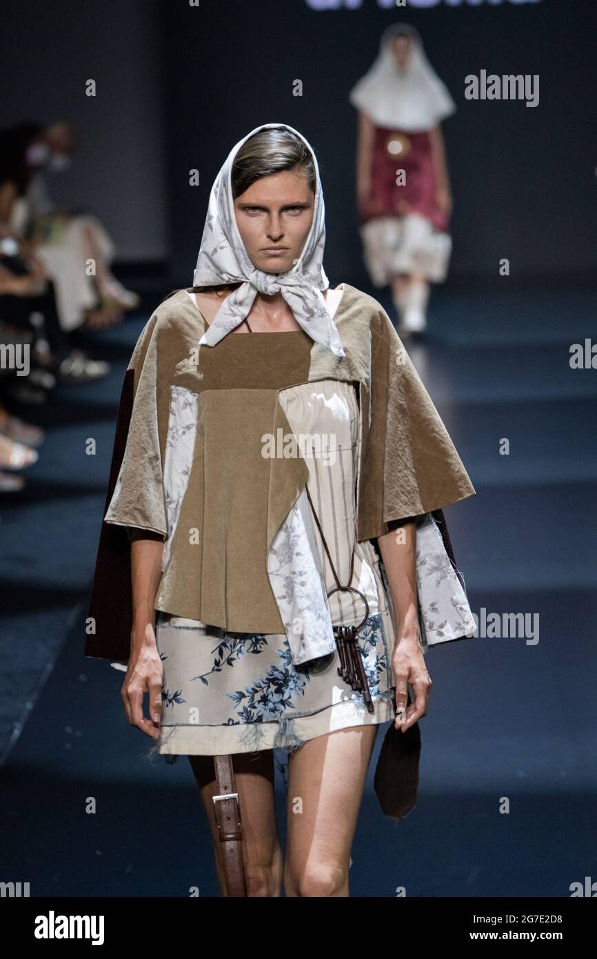 Roma - Models catwalk in Cinecittà Studios for AltaRoma 2021 Stock ...