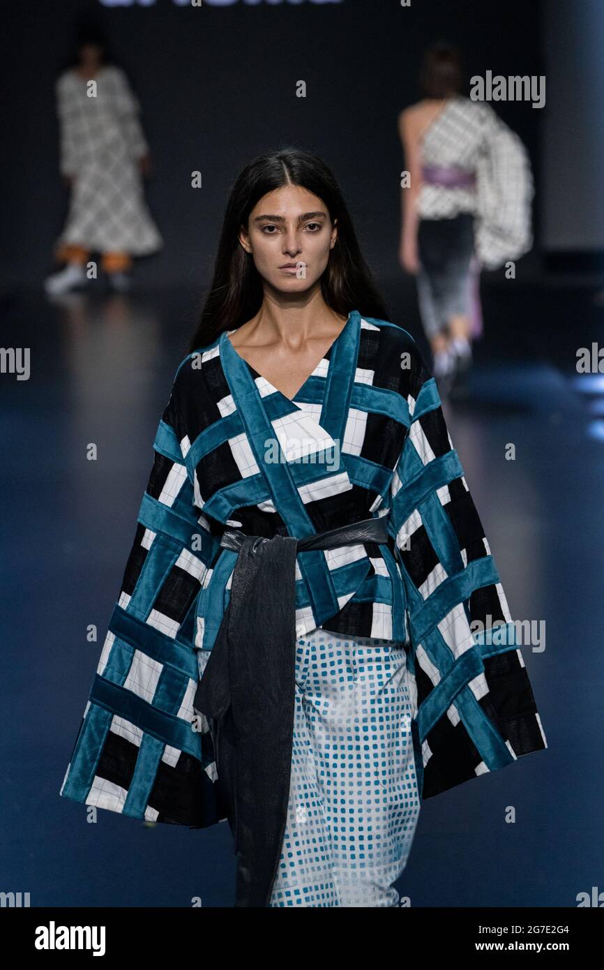 Roma - Models catwalk in Cinecittà Studios for AltaRoma 2021 Stock ...