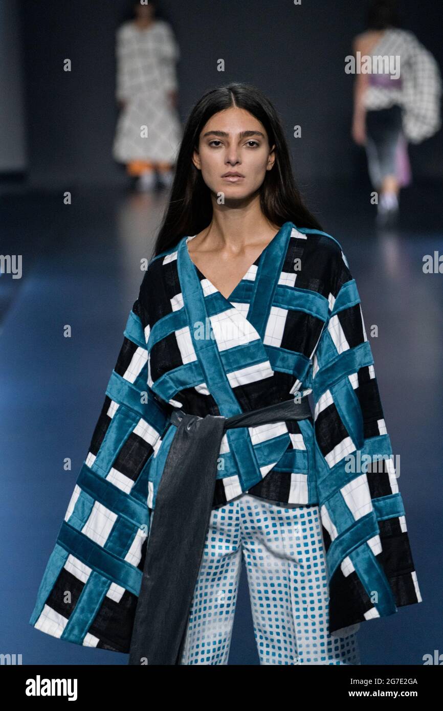 Roma - Models catwalk in Cinecittà Studios for AltaRoma 2021 Stock ...