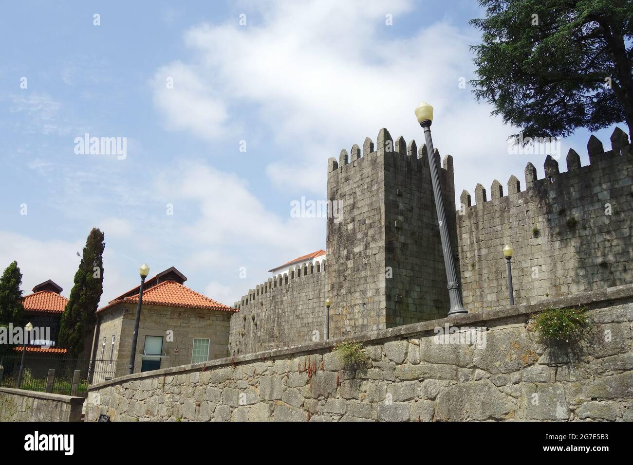 Fernandine Walls, Walls of Dom Fernando, Muralhas Fernandinas, Porto ...