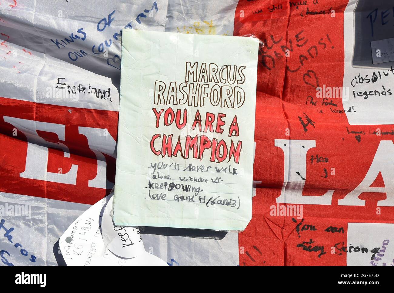 Marcus rashford mural hi-res stock photography and images - Alamy