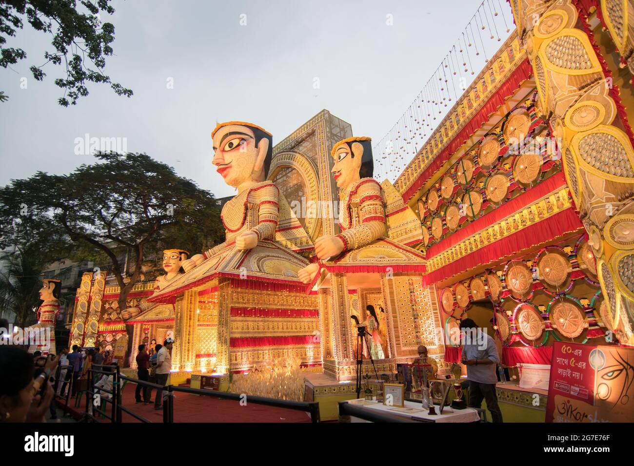 KOLKATA , INDIA - OCTOBER 21, 2015 : Beautiful exterior of decorated ...