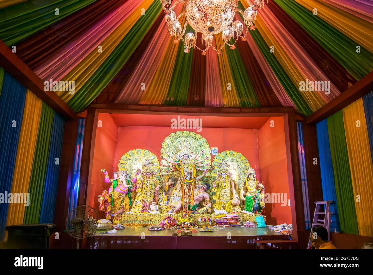 KOLKATA , INDIA - OCTOBER 21, 2015 : Beautiful interior of decorated ...