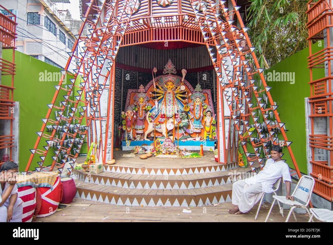 KOLKATA , INDIA - OCTOBER 21, 2015 : Beautiful interior of decorated ...