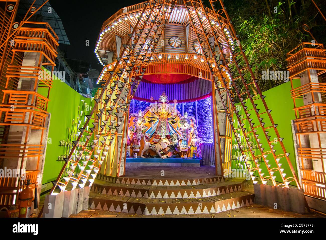Durga puja pandal interior hi-res stock photography and images - Alamy