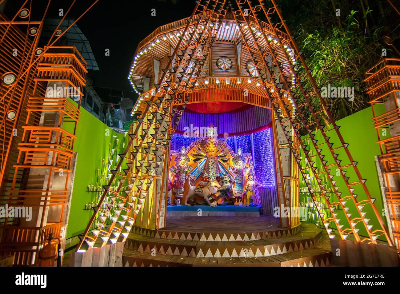 Durga puja pandal interior hi-res stock photography and images - Alamy