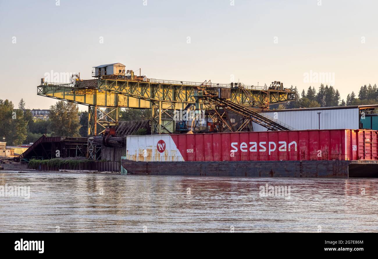 Container barge hi-res stock photography and images - Alamy
