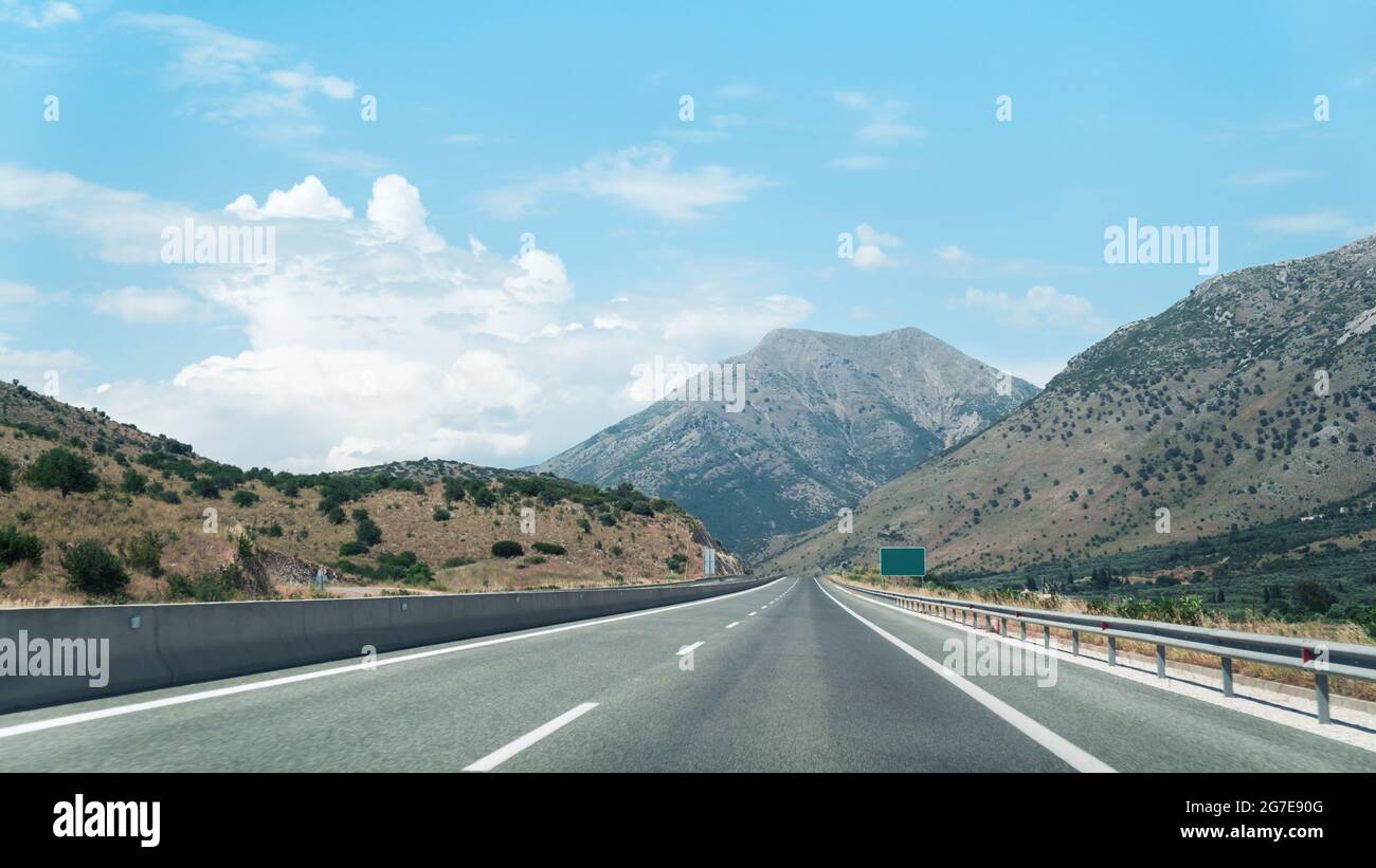 Car driving pov hi-res stock photography and images - Alamy