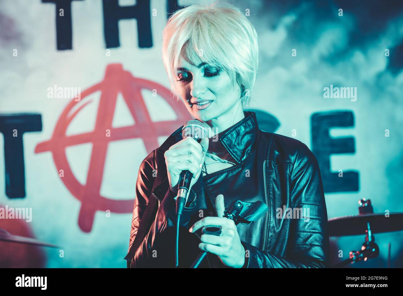 Woman punk rock singer hi-res stock photography and images - Alamy