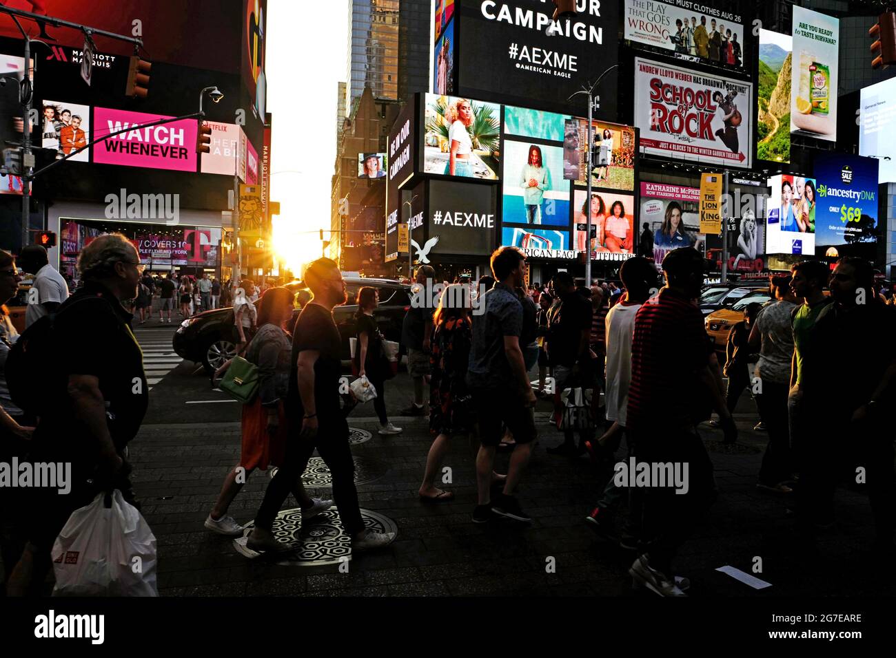 Sunset at Times Square in Manhattan, in New York City Stock Photo - Alamy
