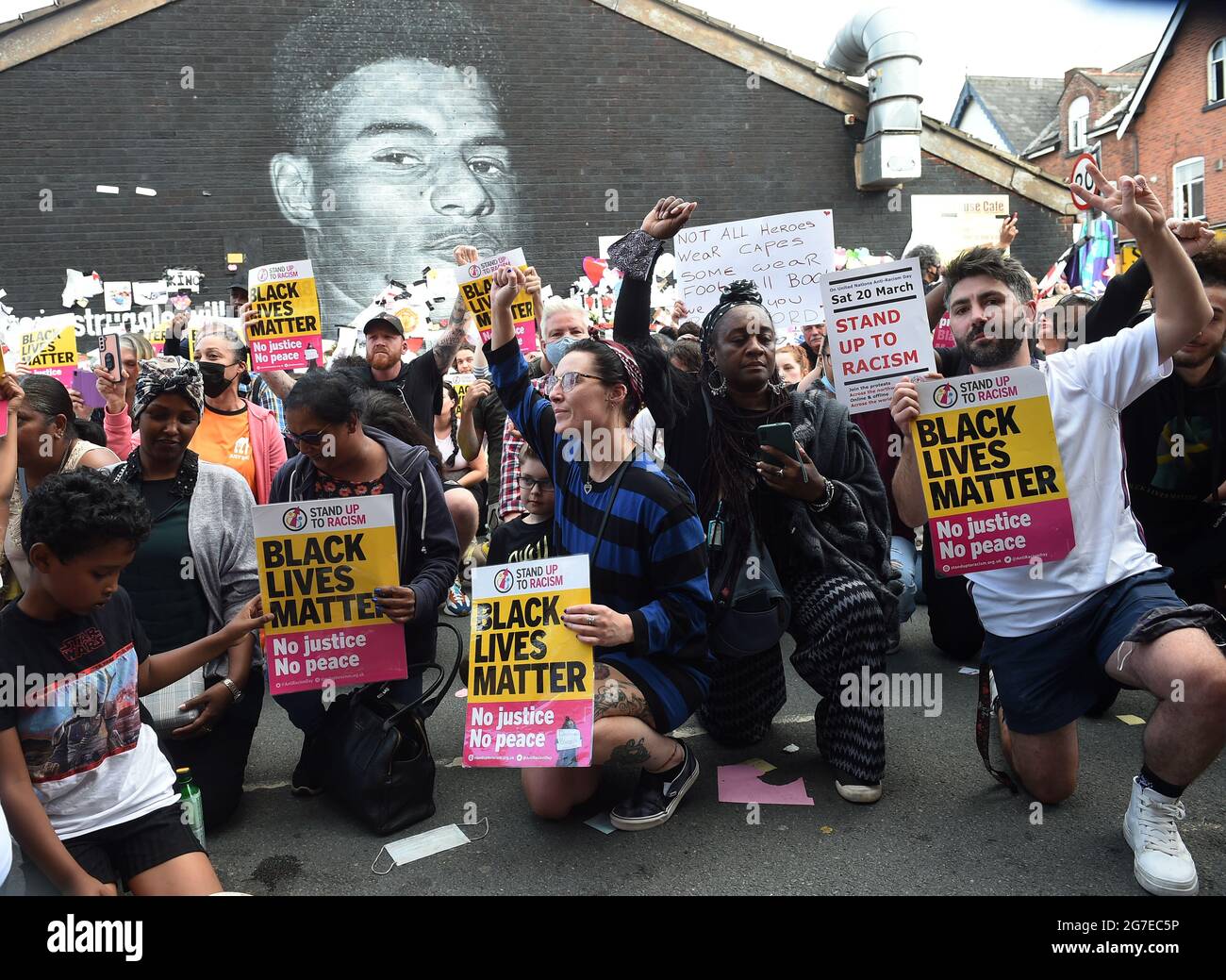 Marcus rashford mural hi-res stock photography and images - Alamy