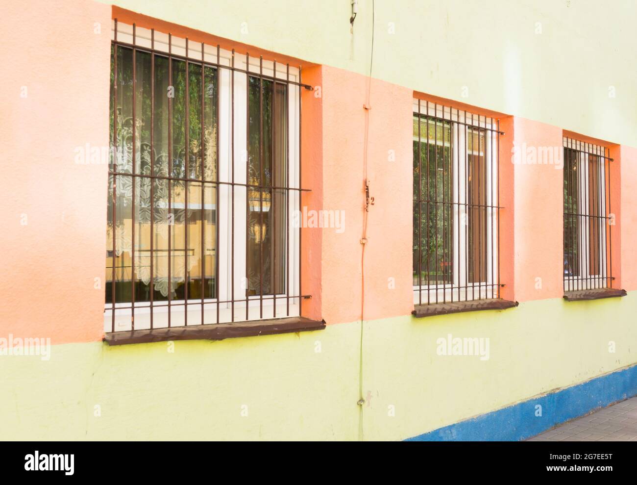 Latticed windows hi-res stock photography and images - Alamy