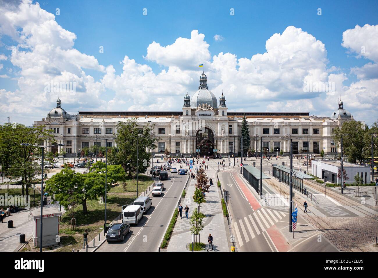 Lviv station train 2021 hi-res stock photography and images - Alamy
