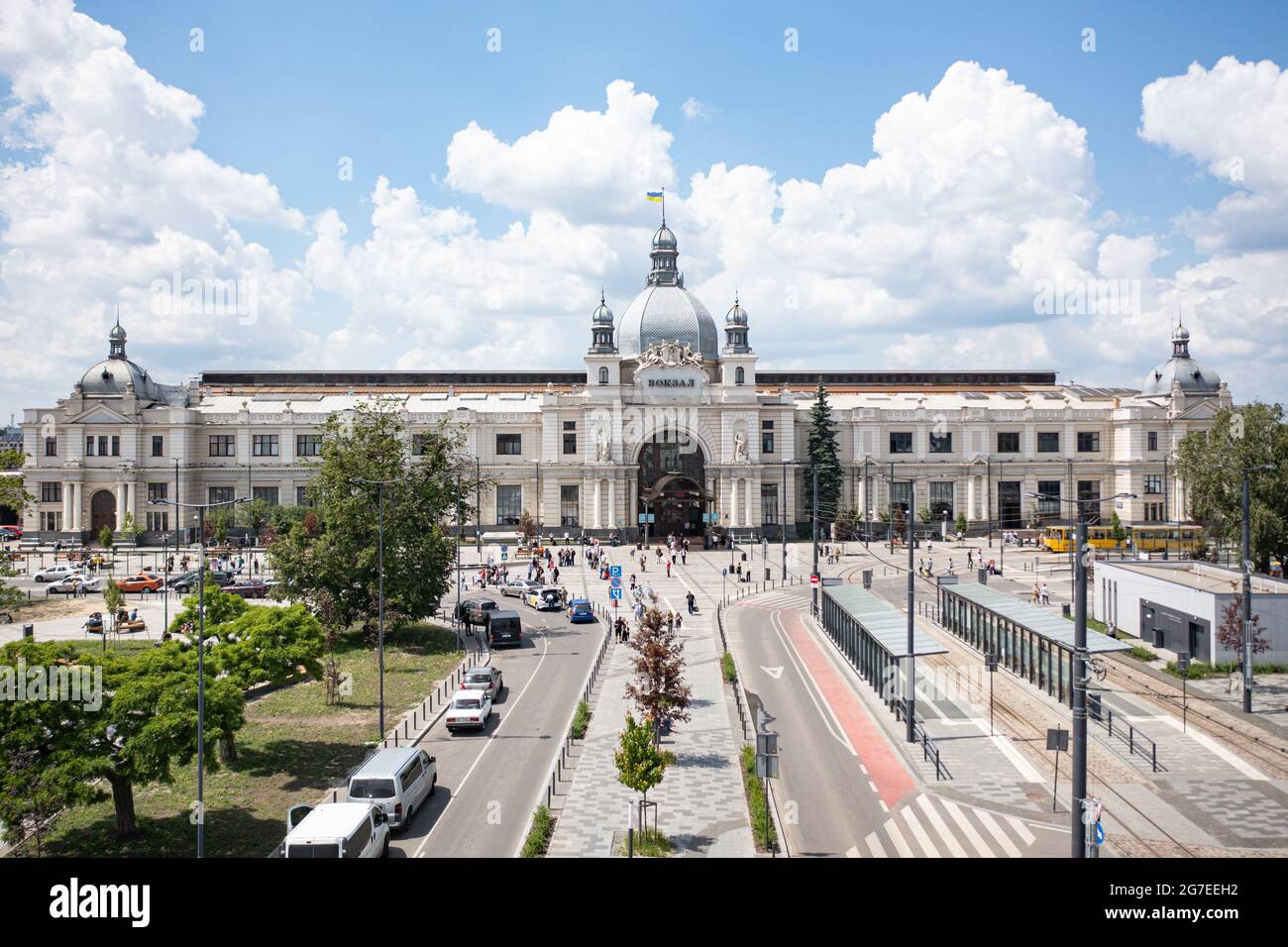 Lviv station train 2021 hi-res stock photography and images - Alamy