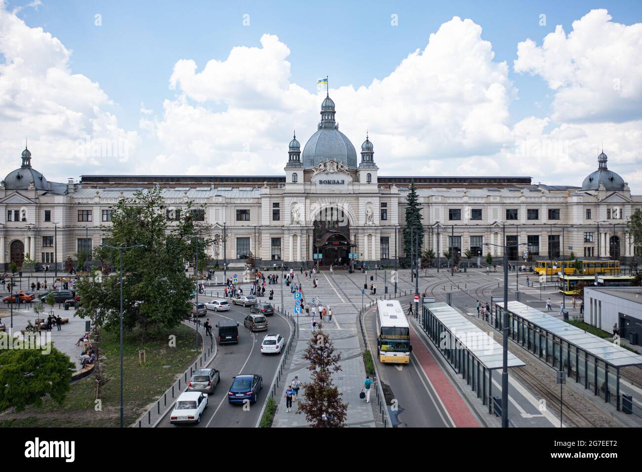Lviv station train 2021 hi-res stock photography and images - Alamy