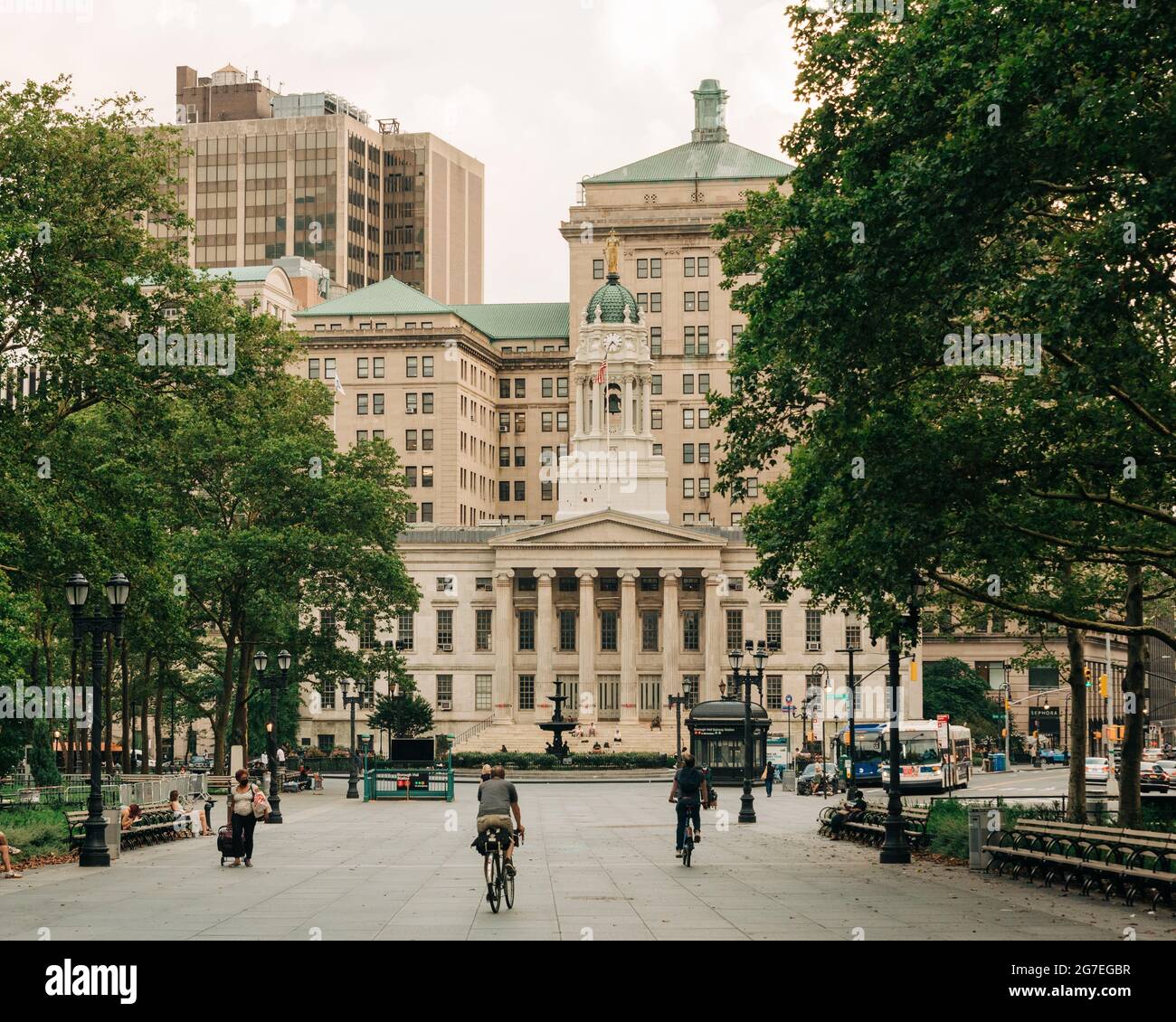 Columbus Park and Brooklyn Borough Hall, in downtown Brooklyn, New York ...