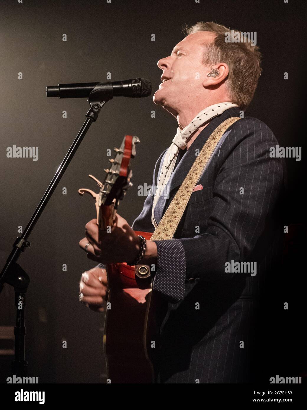 British-born Canadian actor, best known as Jack Bauer from 24; Kiefer ...