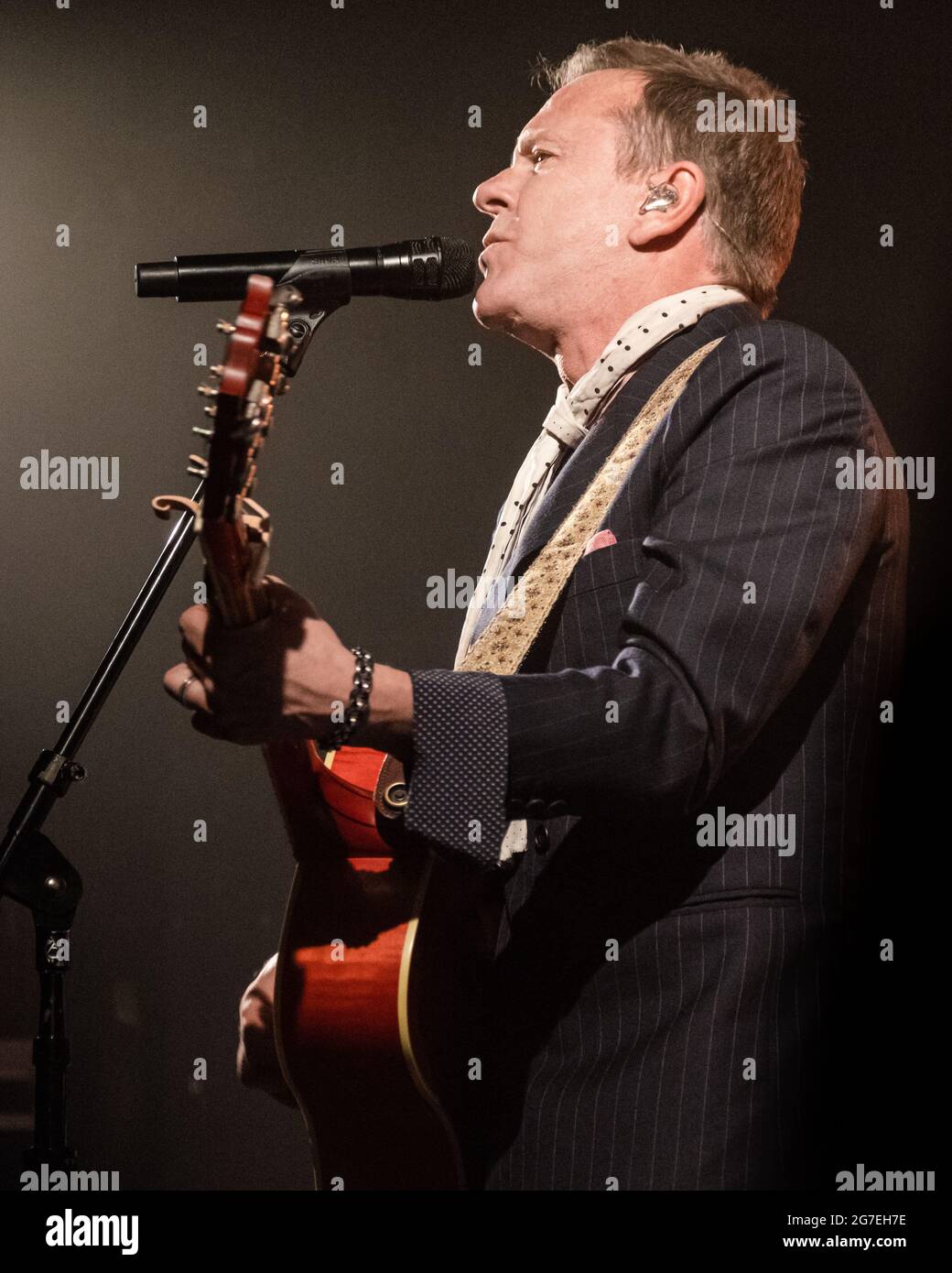 British-born Canadian actor, best known as Jack Bauer from 24; Kiefer ...