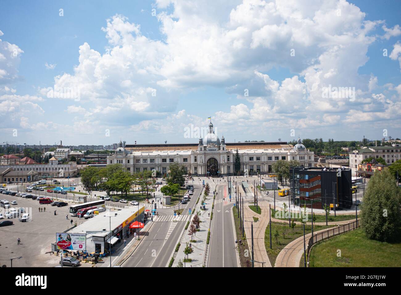 Lviv station train 2021 hi-res stock photography and images - Alamy