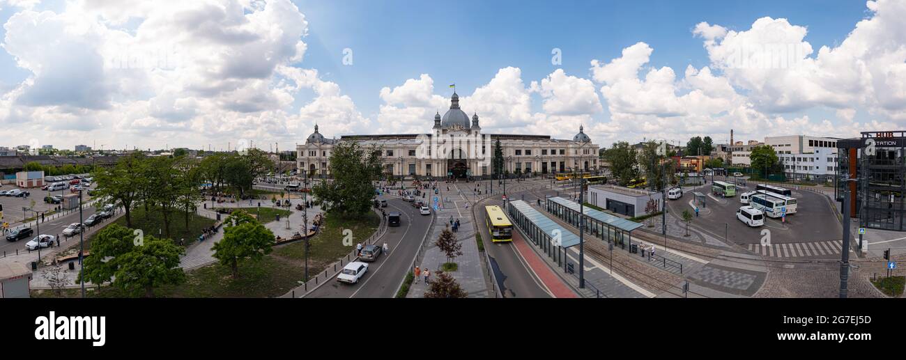 Lviv station train 2021 hi-res stock photography and images - Alamy