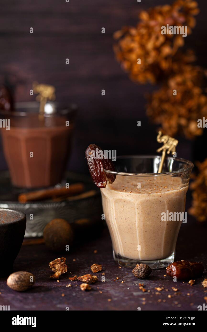 Two milkshakes hi-res stock photography and images - Alamy