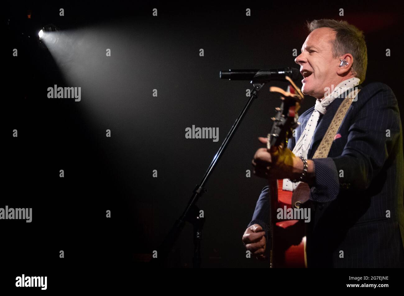 British-born Canadian actor, best known as Jack Bauer from 24; Kiefer ...