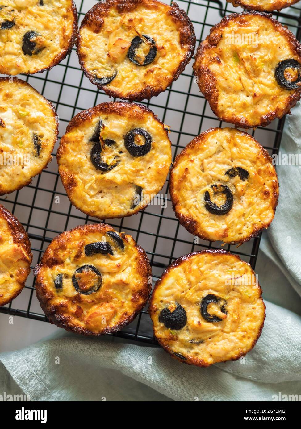 Meat cooling hi-res stock photography and images - Alamy