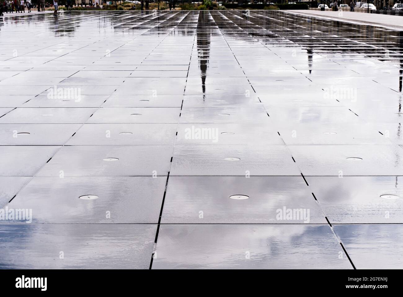 Wet ground hi-res stock photography and images - Alamy