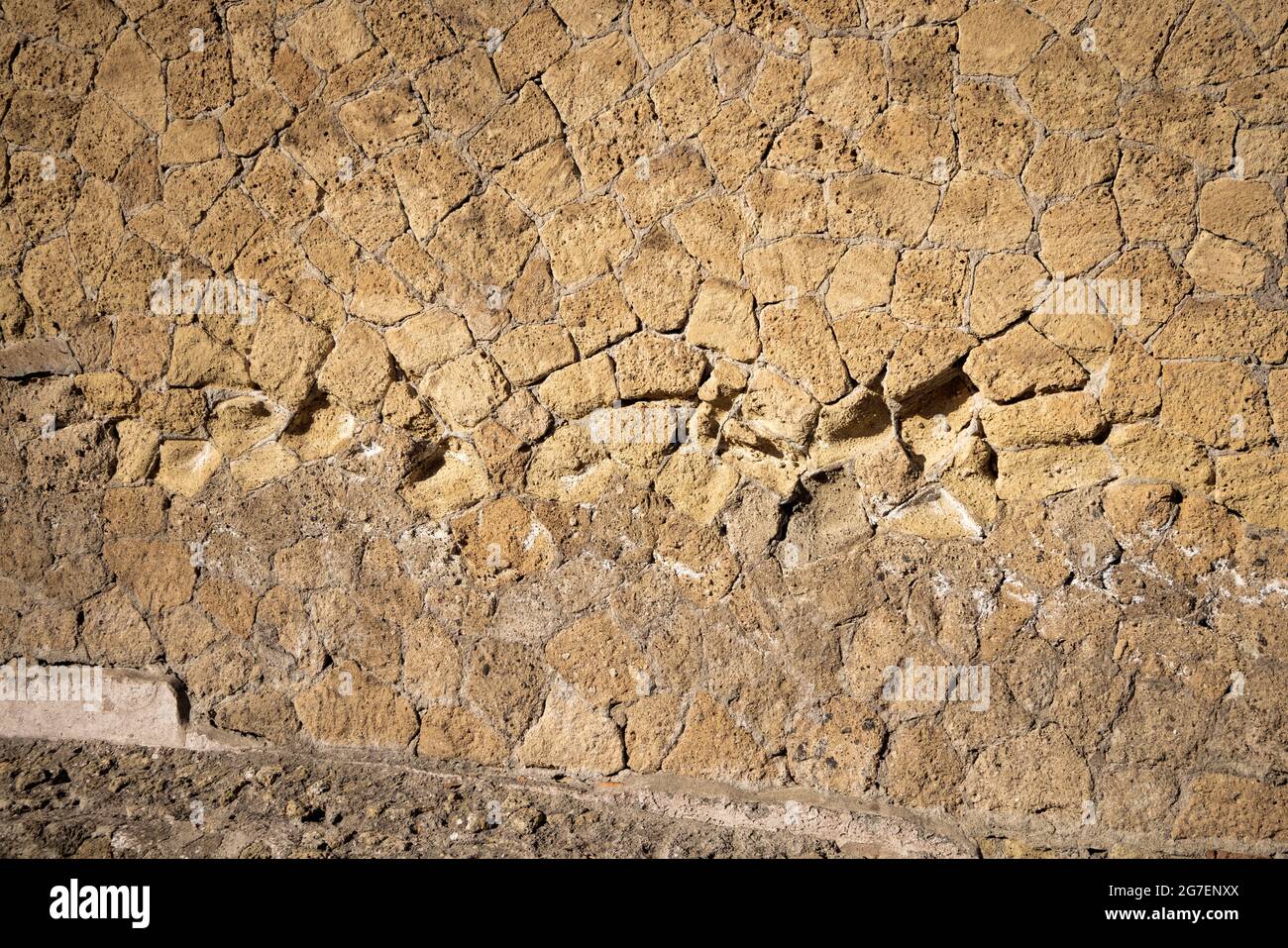 Ancient wall texture. Ruins, streets and buildings of ancient roman ...