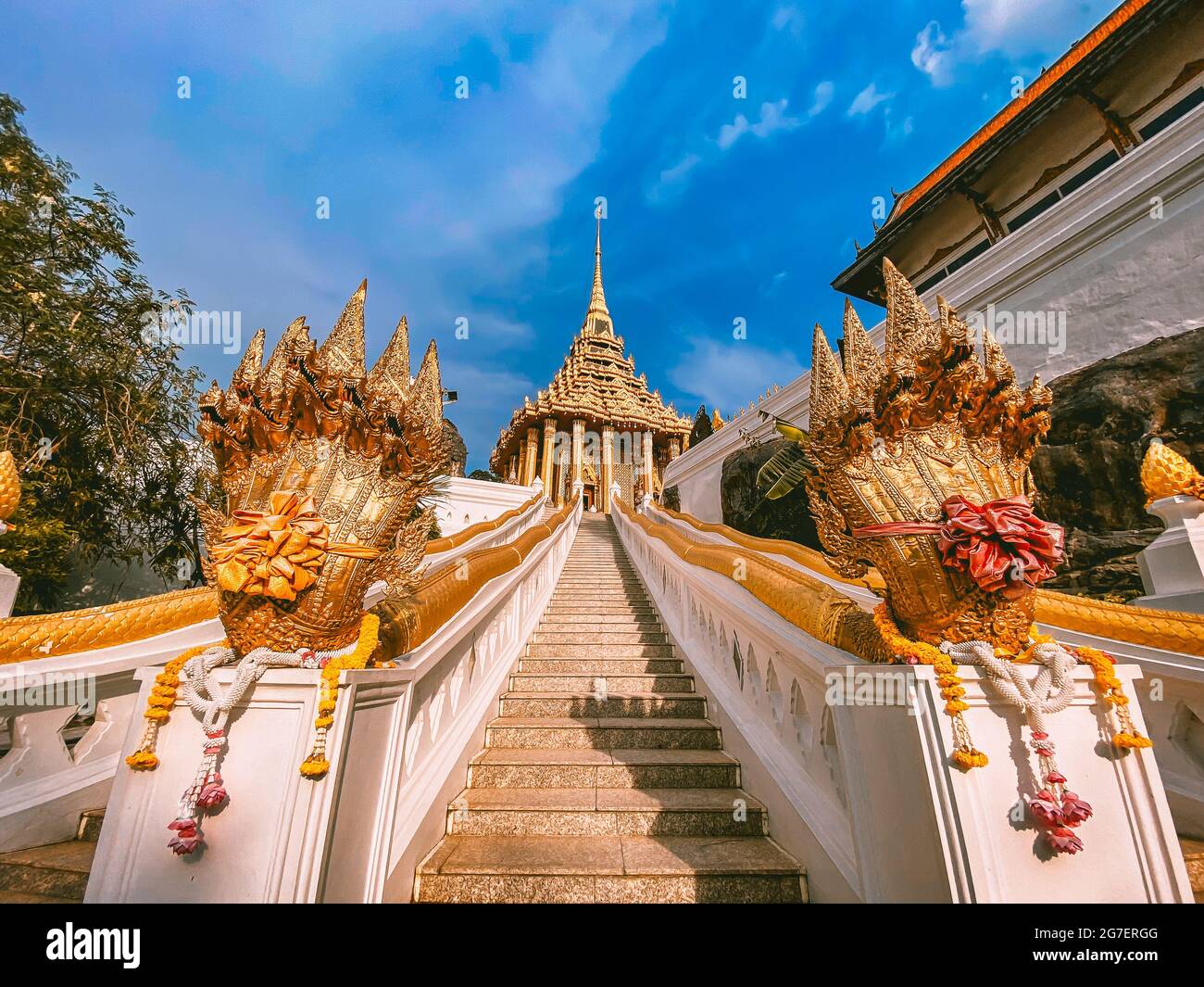 Buddhist temples in saraburi hi-res stock photography and images - Alamy