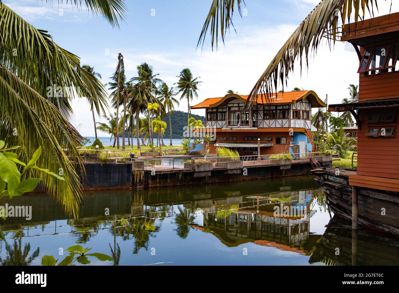 Abandoned Boat Chalet, Ghost Ship in Grand Lagoona, Koh Chang, Trat ...