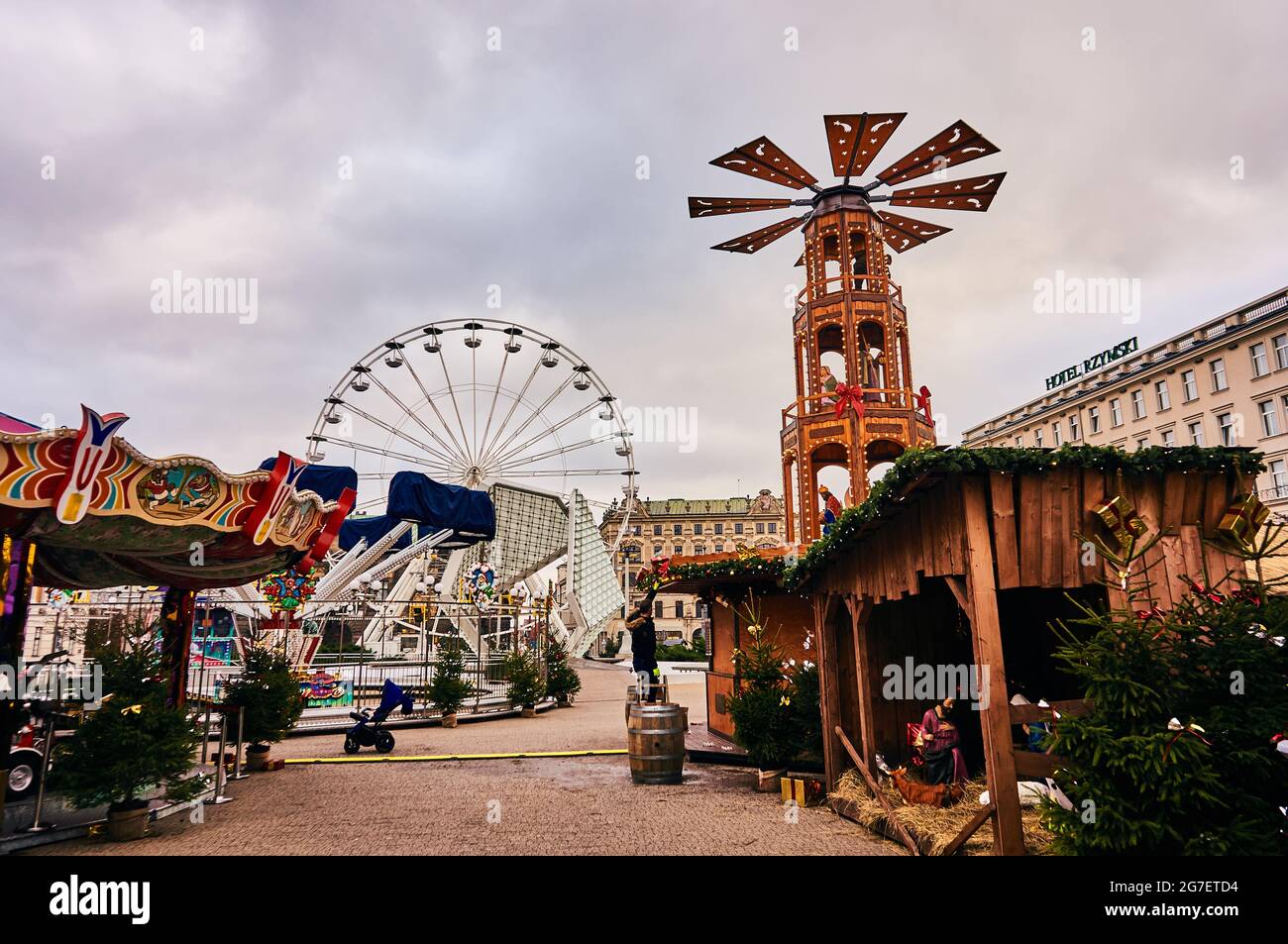 POZNAN, POLAND - Nov 26, 2017: The yearly Christmas market and High ...