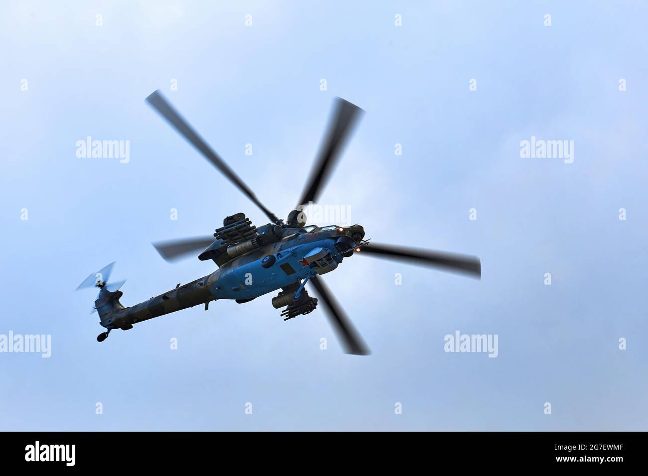 Mi 28nm attack helicopter hi-res stock photography and images - Alamy