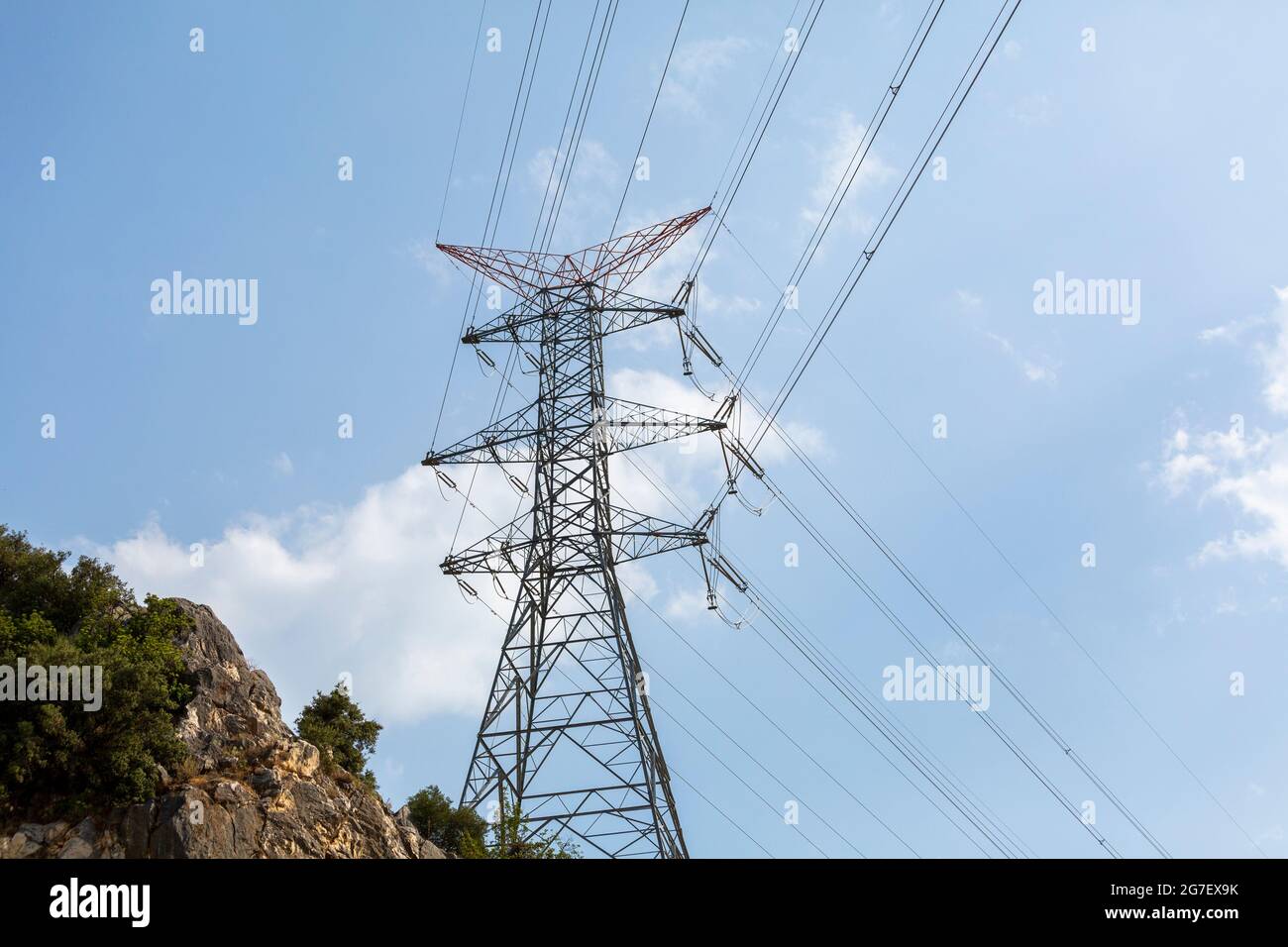 Electric poles carrying high voltage electricity Stock Photo - Alamy