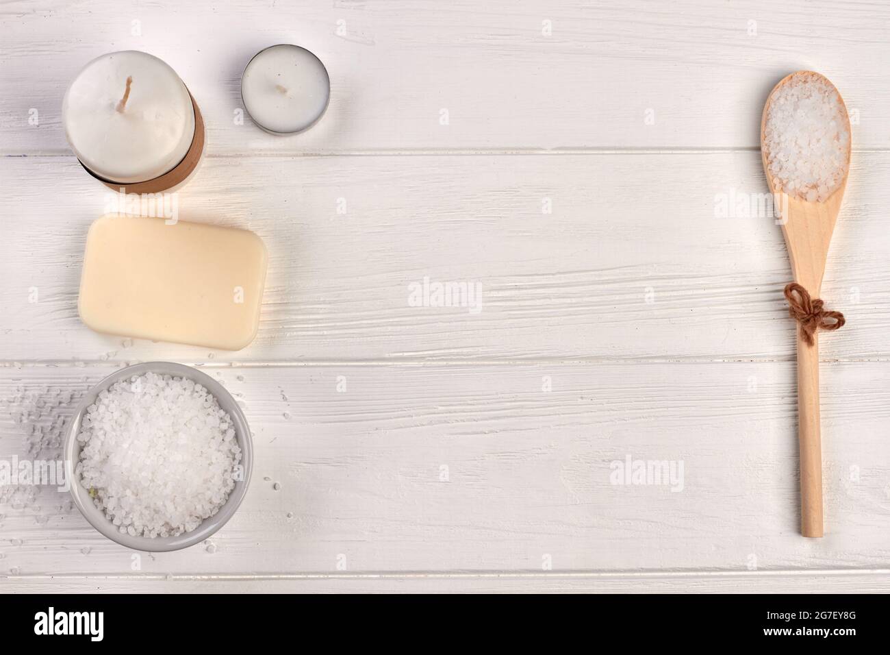 Flat lay white spa accessories for beauty and health Stock Photo - Alamy