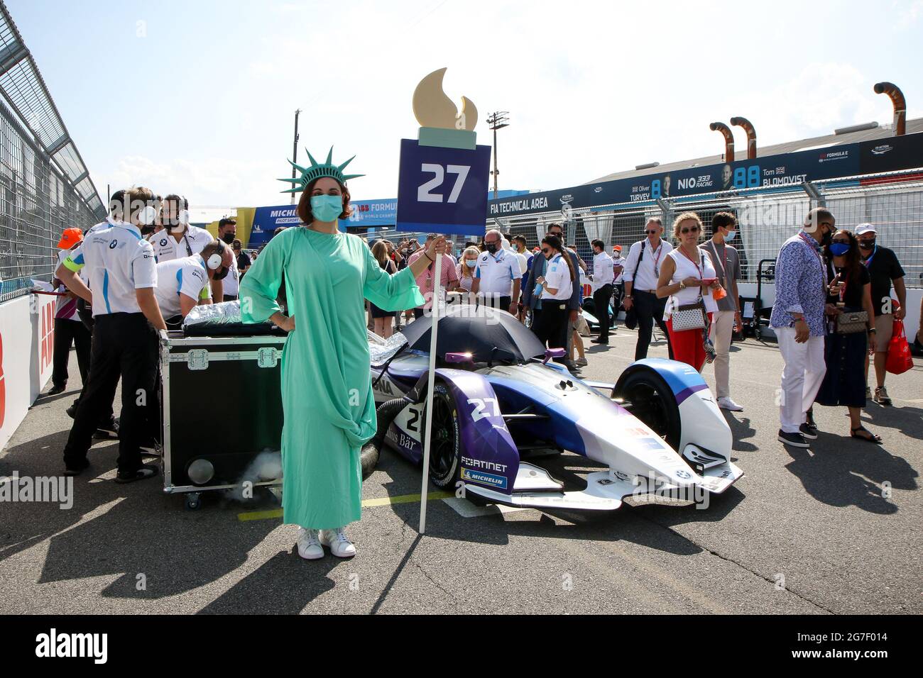 Formula 1 2021 grid hi-res stock photography and images - Alamy