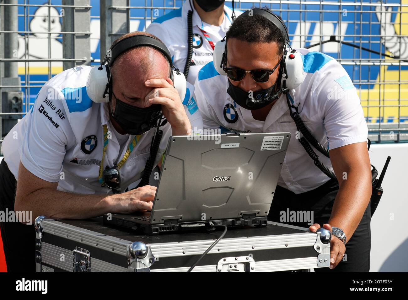 Formula 1 2021 grid hi-res stock photography and images - Alamy