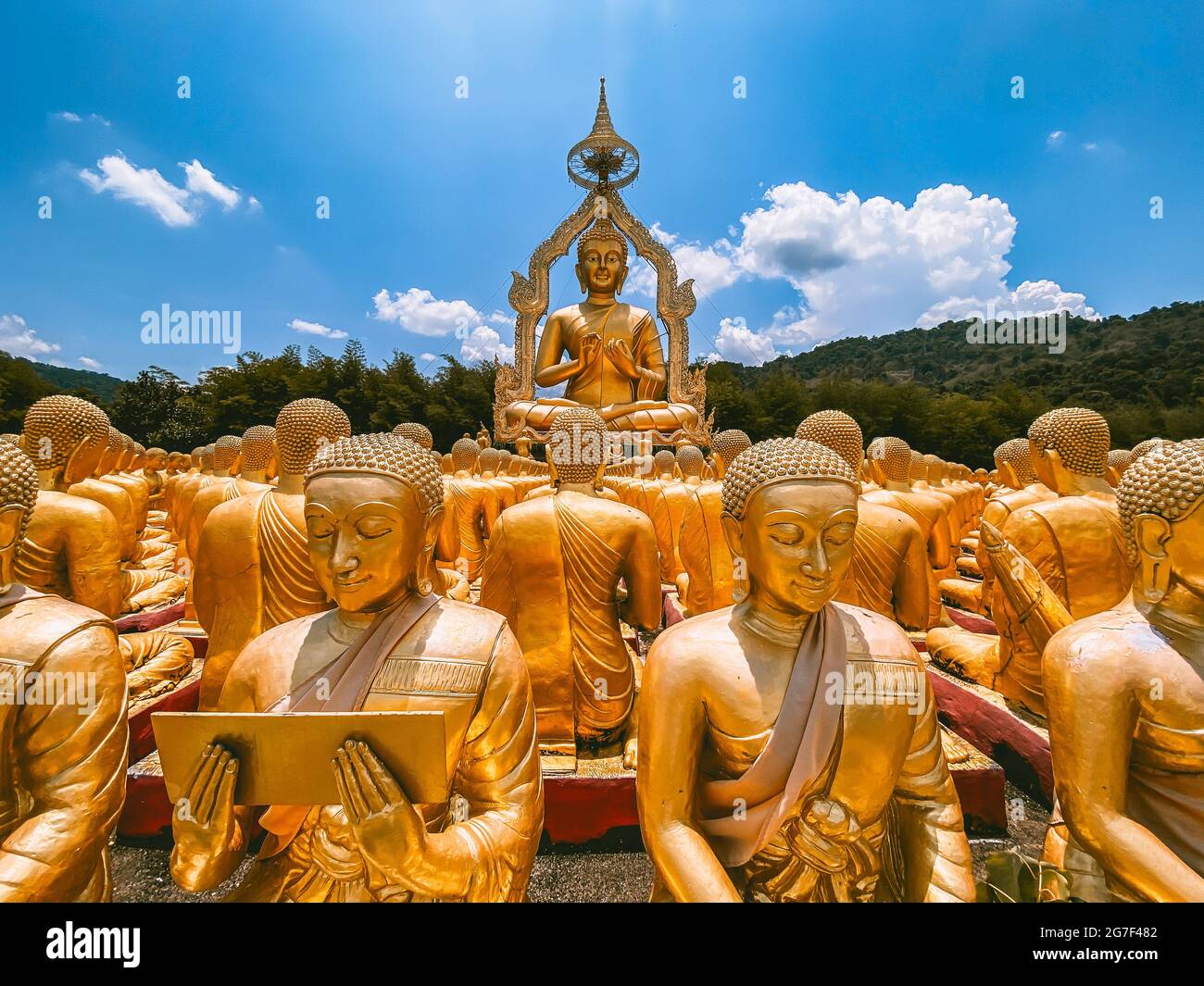 Phuttha Utthayan Makha Bucha Anusorn, Buddhism Memorial Park in Nakhon ...