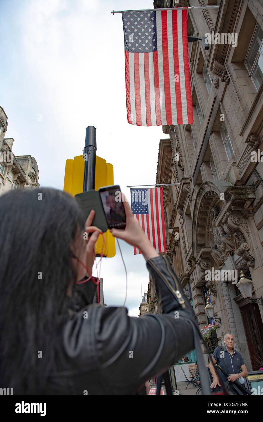 Harrison street station hi-res stock photography and images - Alamy