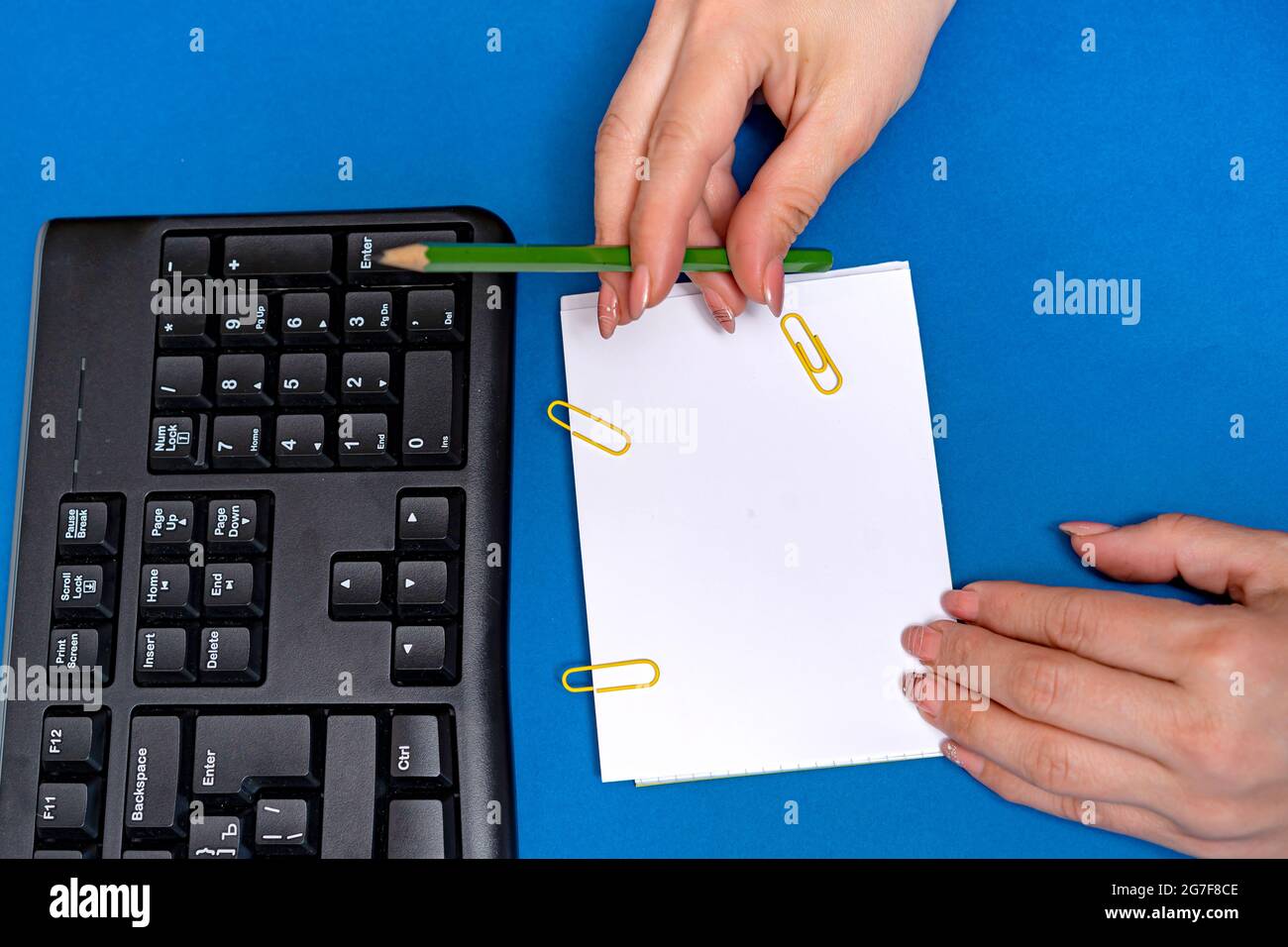 Hands Pointing Pressing Computer Keyboard Keys Typewriting New Ideas ...