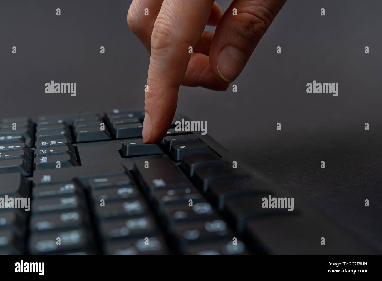 Hands Pointing Pressing Computer Keyboard Keys Typewriting New Ideas ...