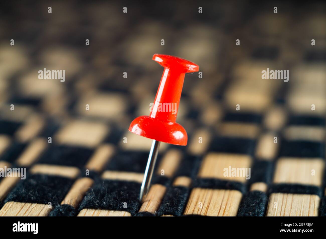 Close up single bright red hi-res stock photography and images - Alamy